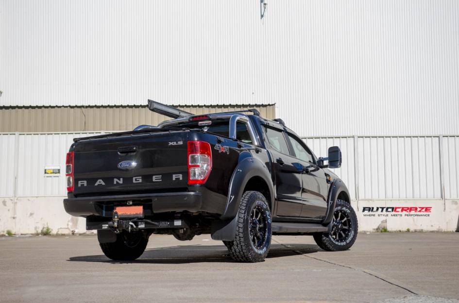 FORD RANGER MO970 GLOSS BLACK MACHINED FACE