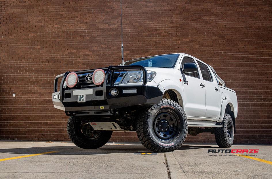 TOYOTA HILUX N70 4WD TERRA SATIN BLACK