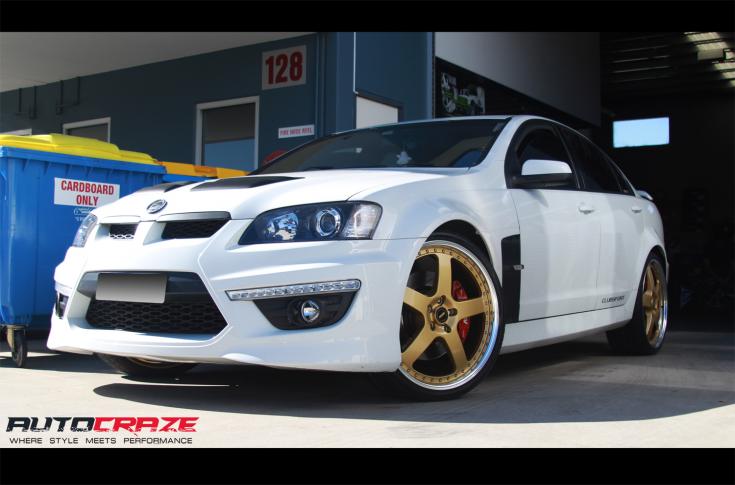 HOLDEN-COMMODORE-VE-HSV-FR