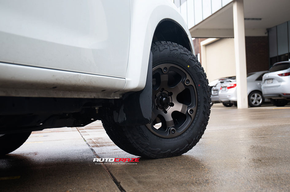ISUZU MUX FUEL BEAST BLACK & MACHINED WITH DARK TINT