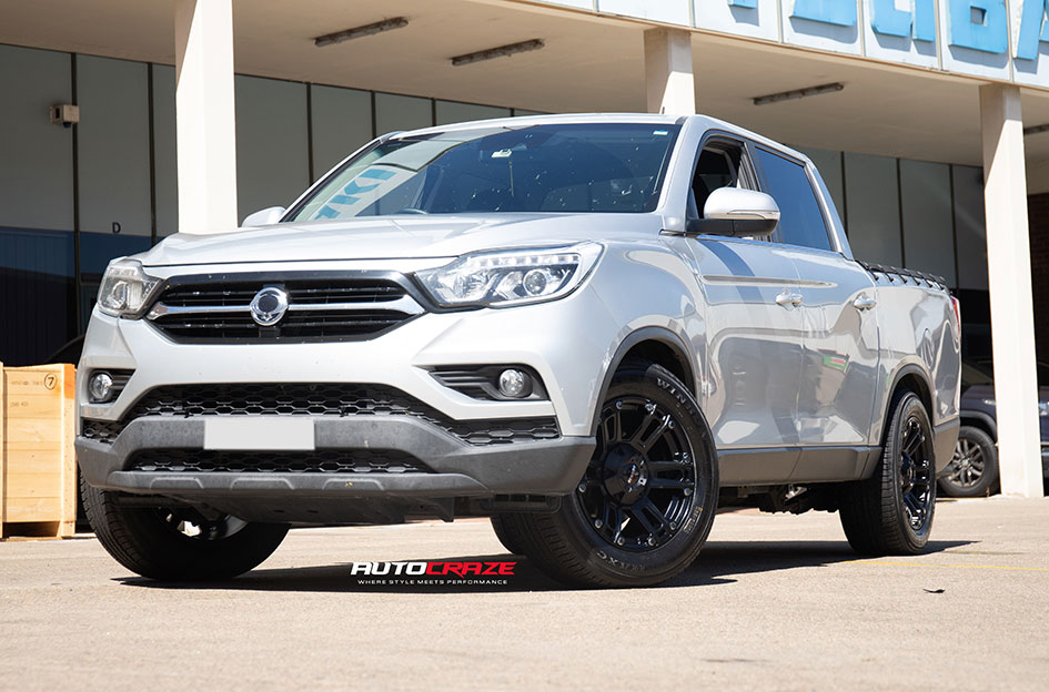 SSANGYONG MUSSO SPEEDY OUTLAW SATIN BLACK