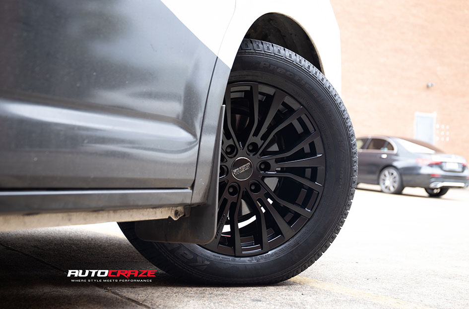 TOYOTA HIACE SSW ULTIMATE II MATT BLACK