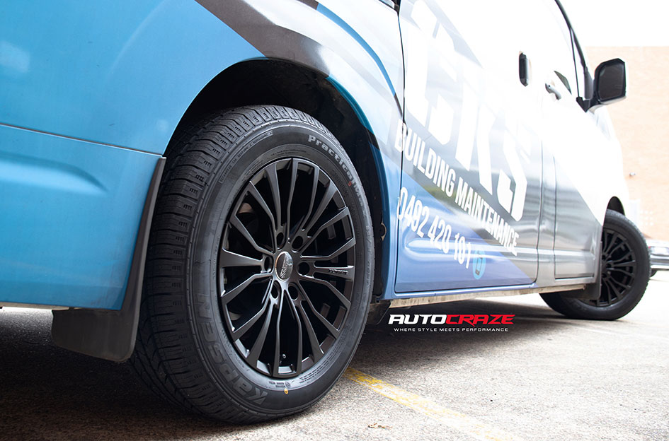 TOYOTA HIACE SSW ULTIMATE II MATT BLACK