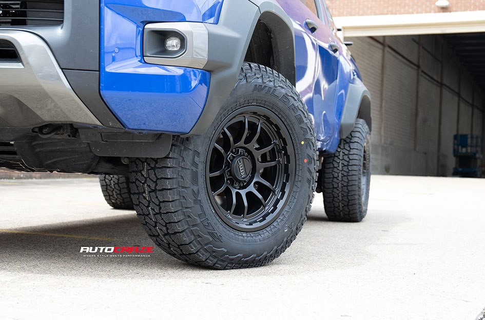 TOYOTA HILUX KMC WRATH SATIN BLACK