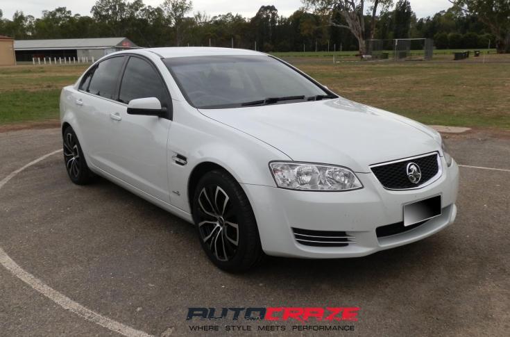 HOLDEN-COMMODORE-VE-SEDAN-ULTIMATE-MATTE-BLACK-OR-POLISH-ACCENTS