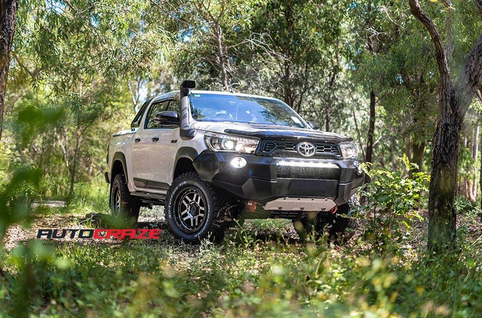 TOYOTA HILUX 4WD RECON SATIN BLACK MACHINED 1547515094 | Car gallery ...