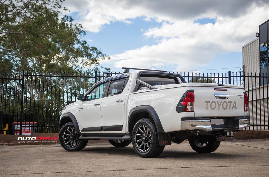 TOYOTA HILUX 4WD GRID GD05 MATTE BLACK MILLED ACCENTS 1499668387 | Car ...