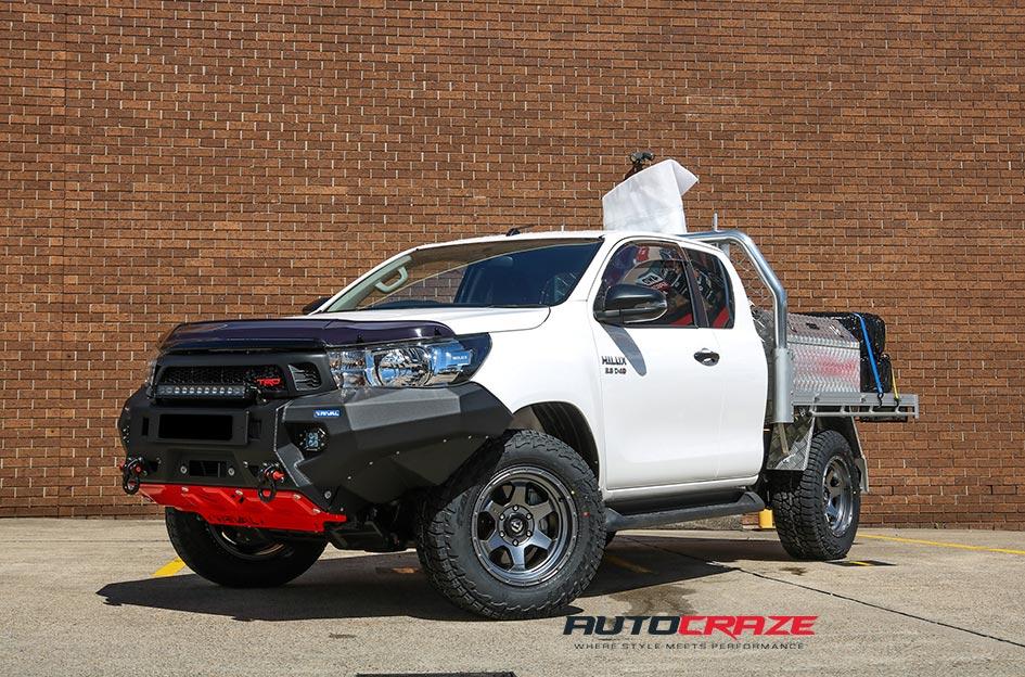 TOYOTA HILUX 4WD SHOK ANTHRACITE 1554088673 | Car gallery|- Auto Craze