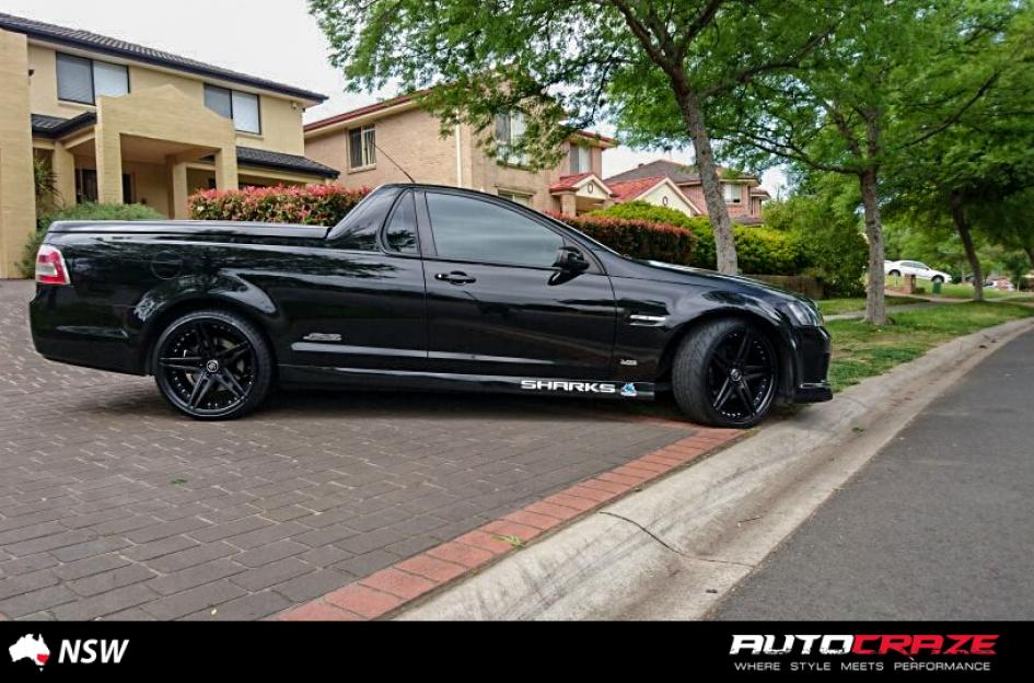 HOLDEN COMMODORE DICTATOR MATTE BLACK 2 | Car gallery|- Auto Craze