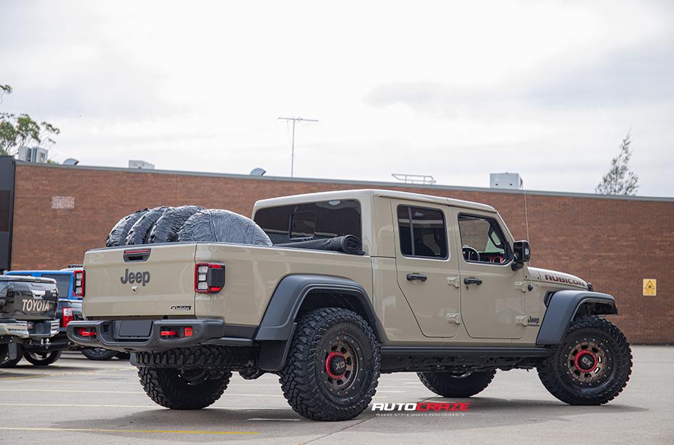 JEEP GLADIATOR FMJ XD SATIN BLACK WITH DARK TINT 1618968107 | Car ...