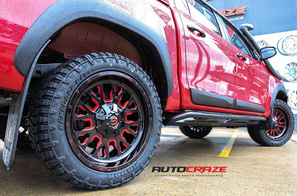 TOYOTA HILUX 4WD STROKE GLOSS BLACK W CANDY RED 1567392633 | Car ...